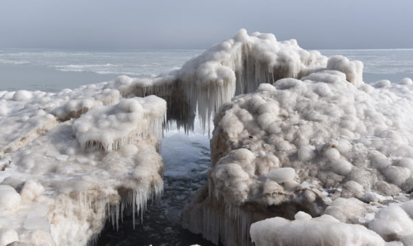Winter Waves & the Ice Shelf - Schlitz Audubon