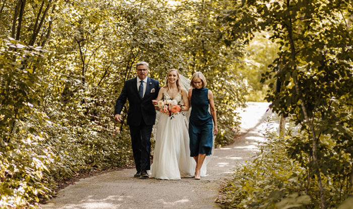 Floral Ravine Ceremony - Schlitz Audubon