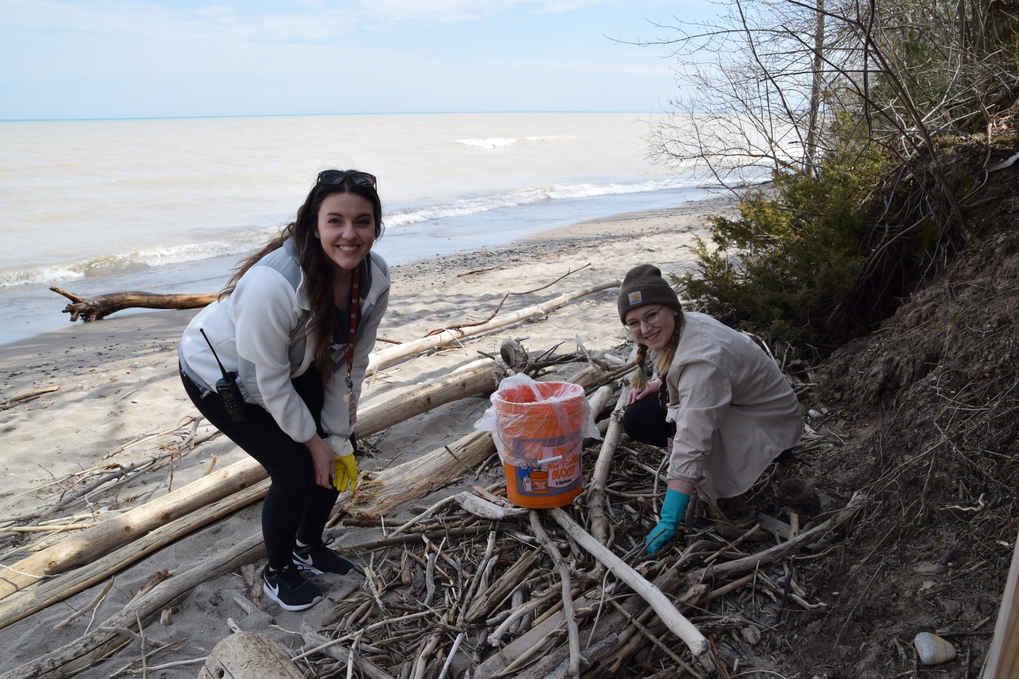Earth Day Beach Clean Up - Schlitz Audubon